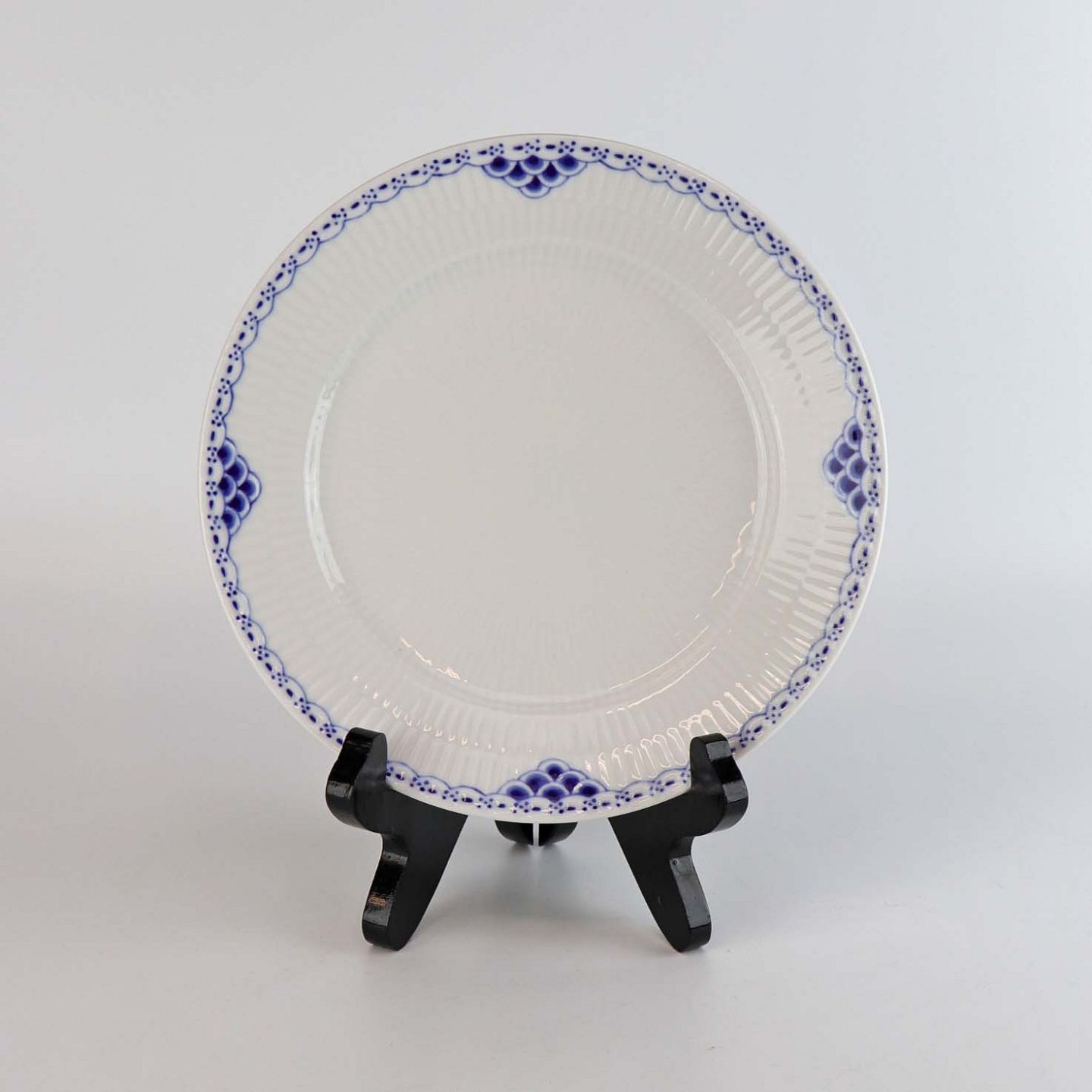 Kinnerup Antik Porcel n RC Tallerken 620 Prinsesse 19 Cm Kinnerup Antik Porcel n RC Tallerken 620 Prinsesse 19 Cm
